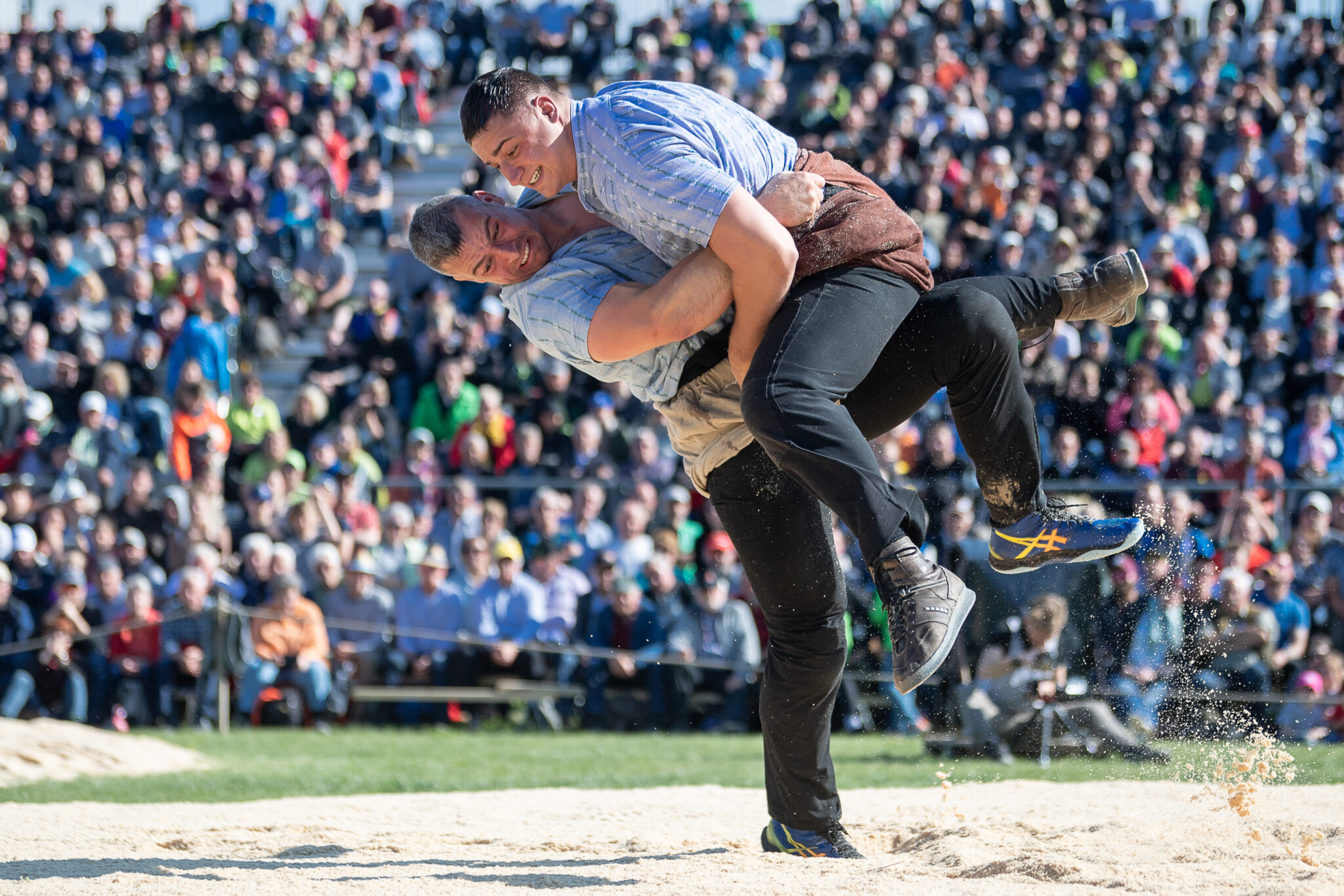 Den Festsieg und 6 Kränze. Grossartige Bilanz der Ottenberger Schwinger ...